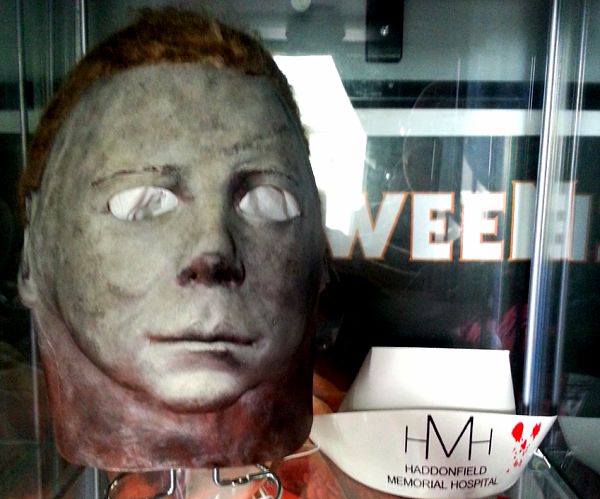 Michael Myers Masks: Original Halloween & Halloween II - Michael Myers